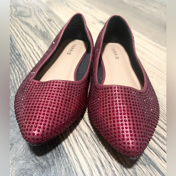 torrid | Shoes | Torrid Red Rhinestone Flats Size 85 Wide | Poshmark